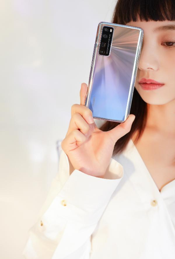 《密逃2》上演搞笑逃生记 华为nova7 Pro全程实力护航_TOM生活