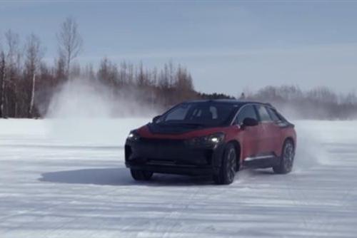 FF91冰雪测试视频公布：电池组配空调系统、整车1050匹马力_TOM科技