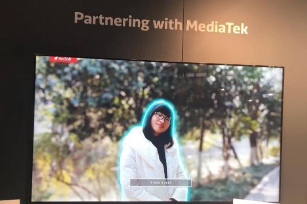 MWC2019手机趋势：TOF可期、多摄落地 5G引爆AI视频_TOM资讯