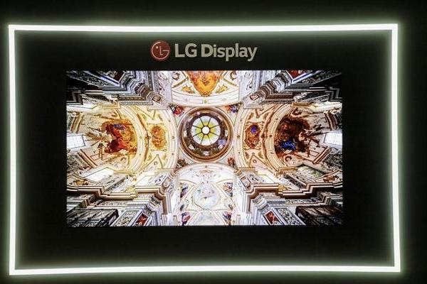 OLED电视亮相2021 AWE，掀起健康护眼风潮_TOM资讯