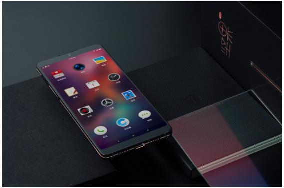 Smartisan OS迎来大版本更新 无障碍模式/陌陌AI美颜功能上线_TOM生活