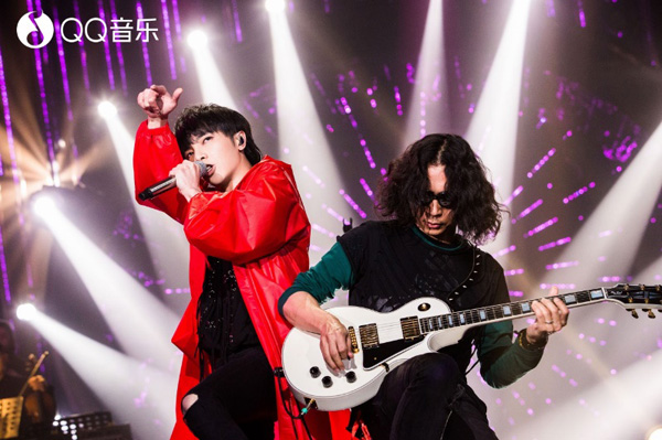 《歌手》最新一期精彩角逐 潜力好歌秒登QQ音乐人气榜_TOM明星