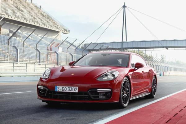 保时捷Panamera GTS官图 整体变化明显_TOM消费