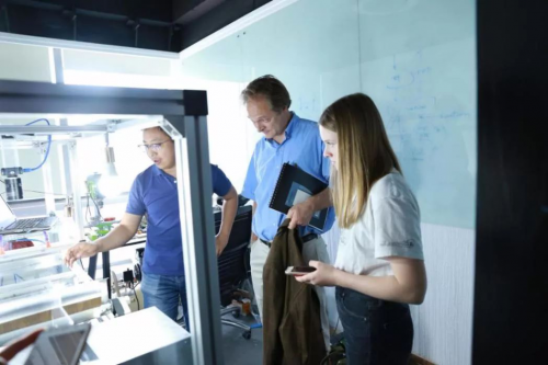 康奈尔大学管理学院教授Wesley D. Sine来访灵伴，共探智能创新发展