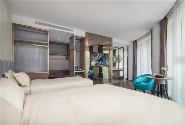 顺风上扬，拓展加速，朗丽兹酒店成都新项目启动筹建_TOM资讯