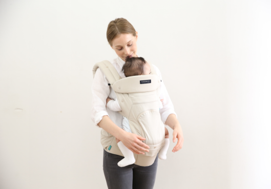 HARMAS 婴儿背带 解放家长双手让春日出游舒适又安全_TOM资讯