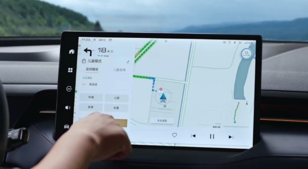 奶爸车型界的“卷王”，拿铁DHT-PHEV 8大关爱呵护儿童成长_TOM资讯