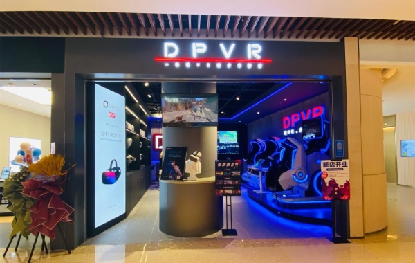 消费级VR贴身肉搏，大朋E4与PICO 4你会选谁？_TOM资讯