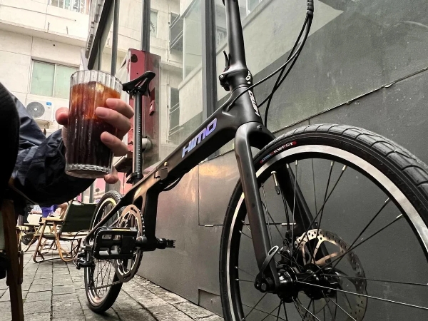 助力都市骑行乐趣，喜摩HIMO C6碳纤维折叠自行车震撼来袭_TOM资讯