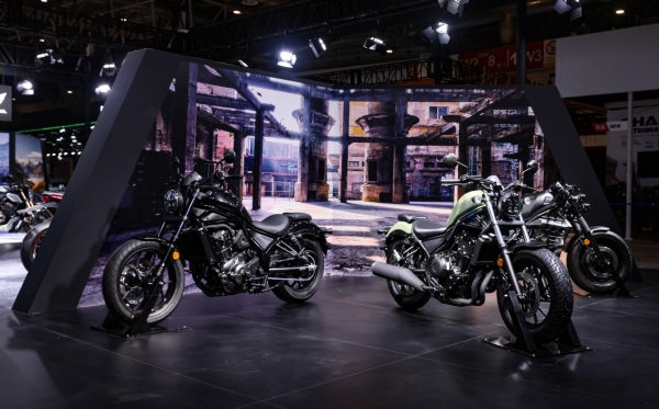 CB750 Honda HORNET、CL500价格曝光有惊喜！Honda DreamWing众多人气车型亮相北京摩展_TOM资讯