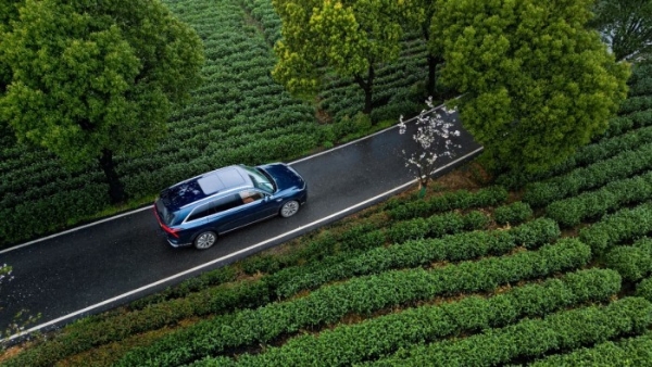 蓝山DHT-PHEV背靠魏牌强大的绿色低碳制造体系，坐实低碳领跑者车型之名 _TOM资讯