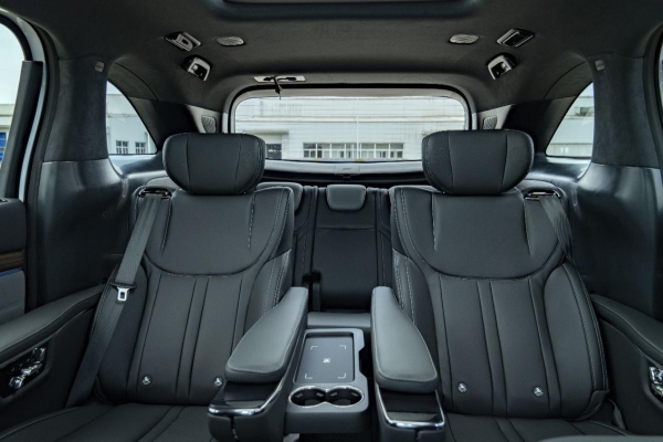 合创V09量产外观内饰曝光，有“电动埃尔法”那味儿了_TOM资讯