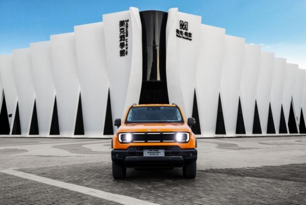 将于11月17日正式上市！全新BJ40城市猎人版告诉你什么叫天生姓敢_TOM资讯