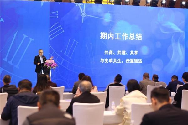 盛时表行坚持创新与变革 拥抱行业黄金时代_TOM资讯