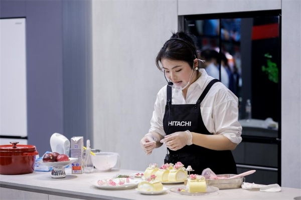 嵌入精彩 创享PRO | 2024AWE阿奇立克日立家电焕新登场 _TOM科技