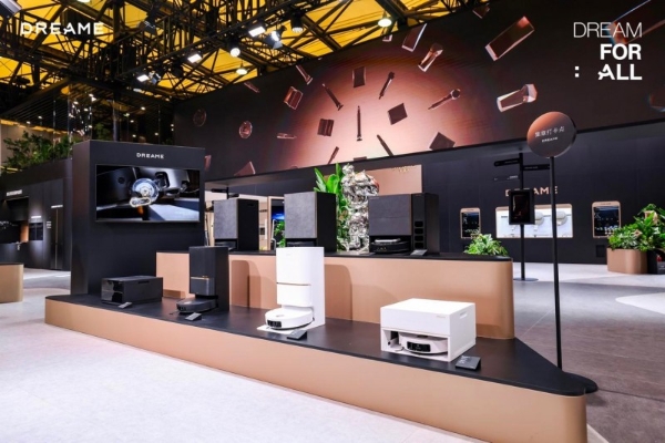 追觅科技亮相AWE2025 多项技术突破重塑清洁技术巅峰_TOM科技