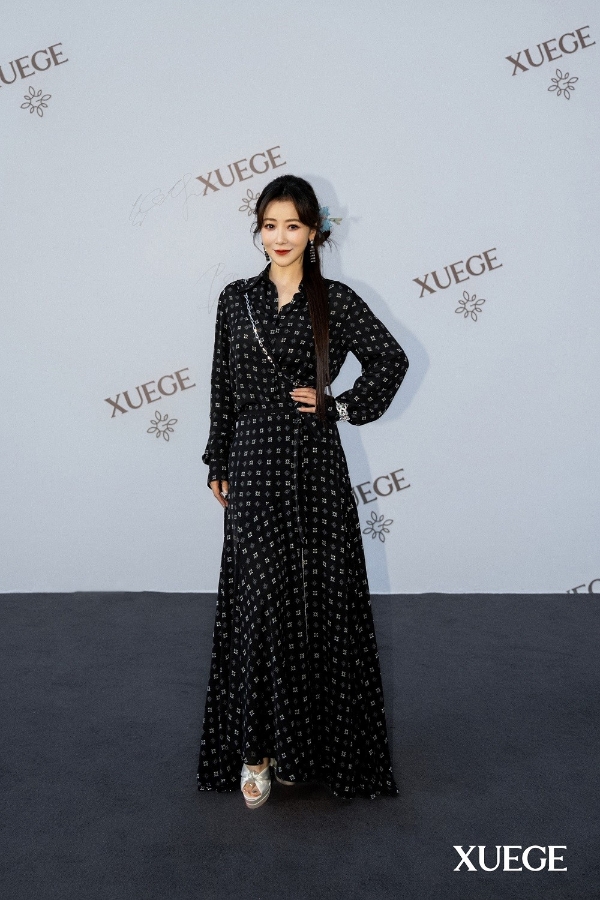 秀场解析：致敬经典赫本风 与XUEGE共绎优雅新篇_TOM资讯