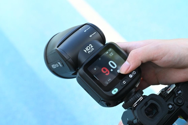 旗舰新升级，机顶灯新标杆！金贝发布HD-2PLUS专业机顶闪光灯_TOM科技