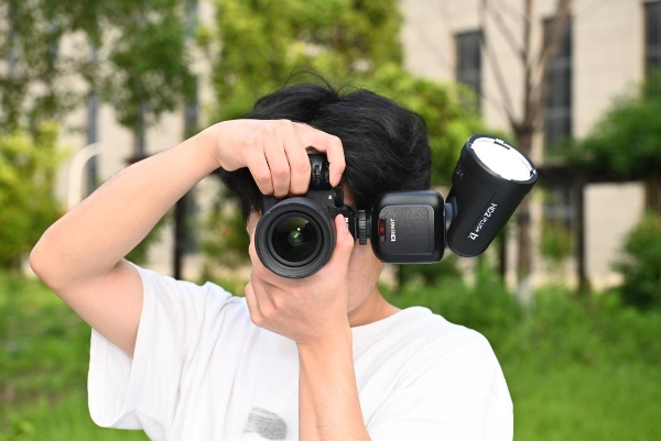 旗舰新升级，机顶灯新标杆！金贝发布HD-2PLUS专业机顶闪光灯_TOM科技